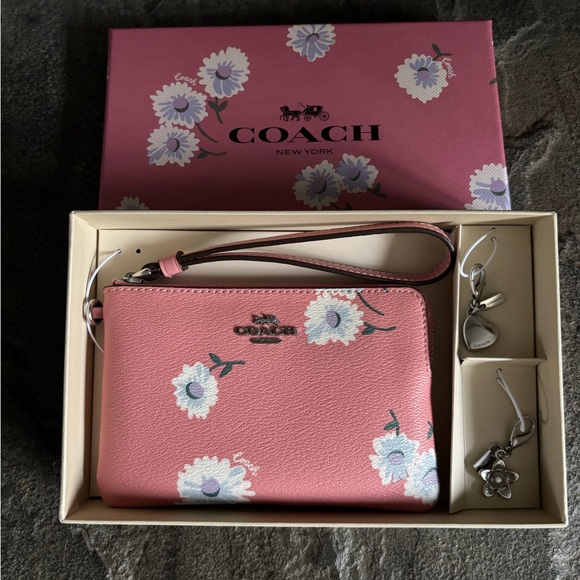 Coach | Bags | Coach Boxed Daisy Corner Zip Wristlet With Charms | Poshmark